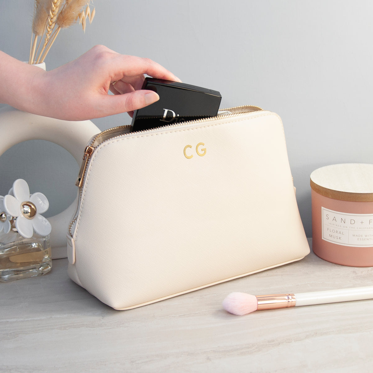 Monogrammed Boutique Wash Bag for Her | Cosmetics Bags | Treat Republic